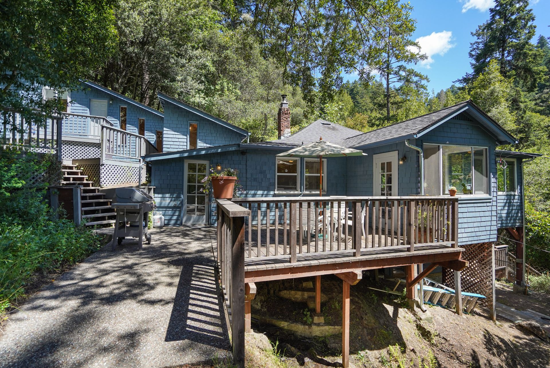 Bedrooms: 4 Bathrooms: 3 Living Space: 2091 Sq. Ft.