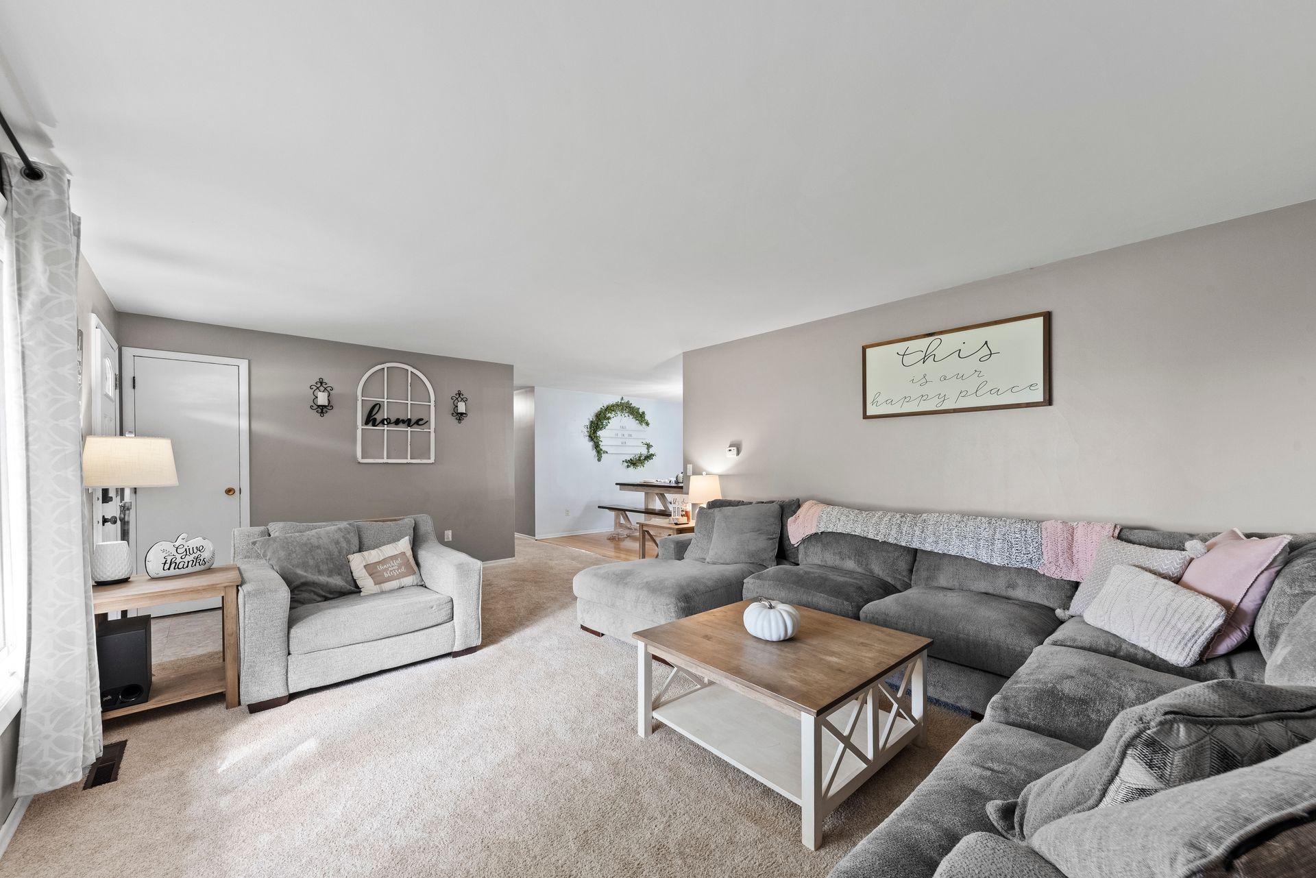 Beds: 3 Baths: 1.5 Living Space: 1350 sq. ft.