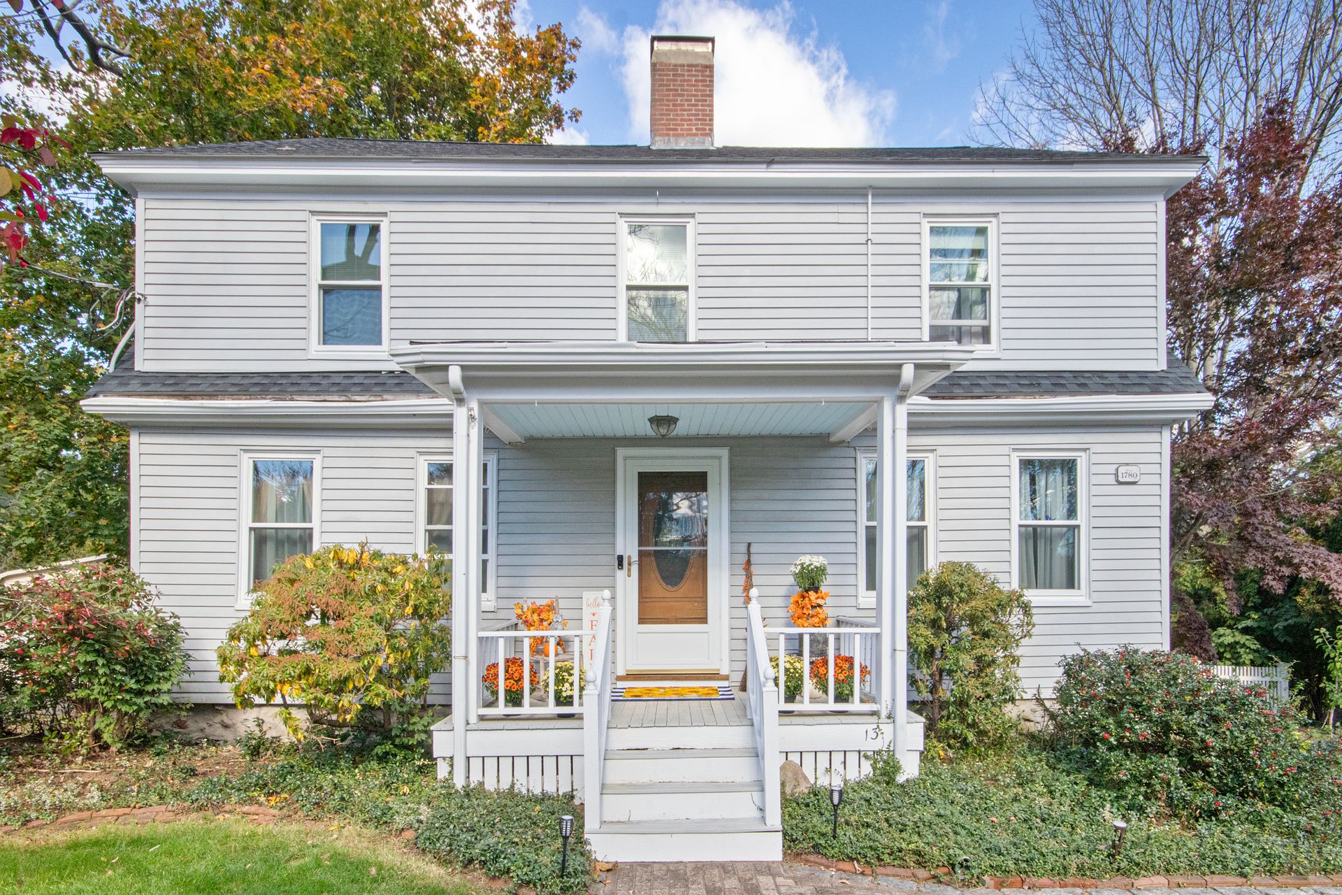 Beds: 4 Baths: 2 Living Space: 2074 Sq. Ft.