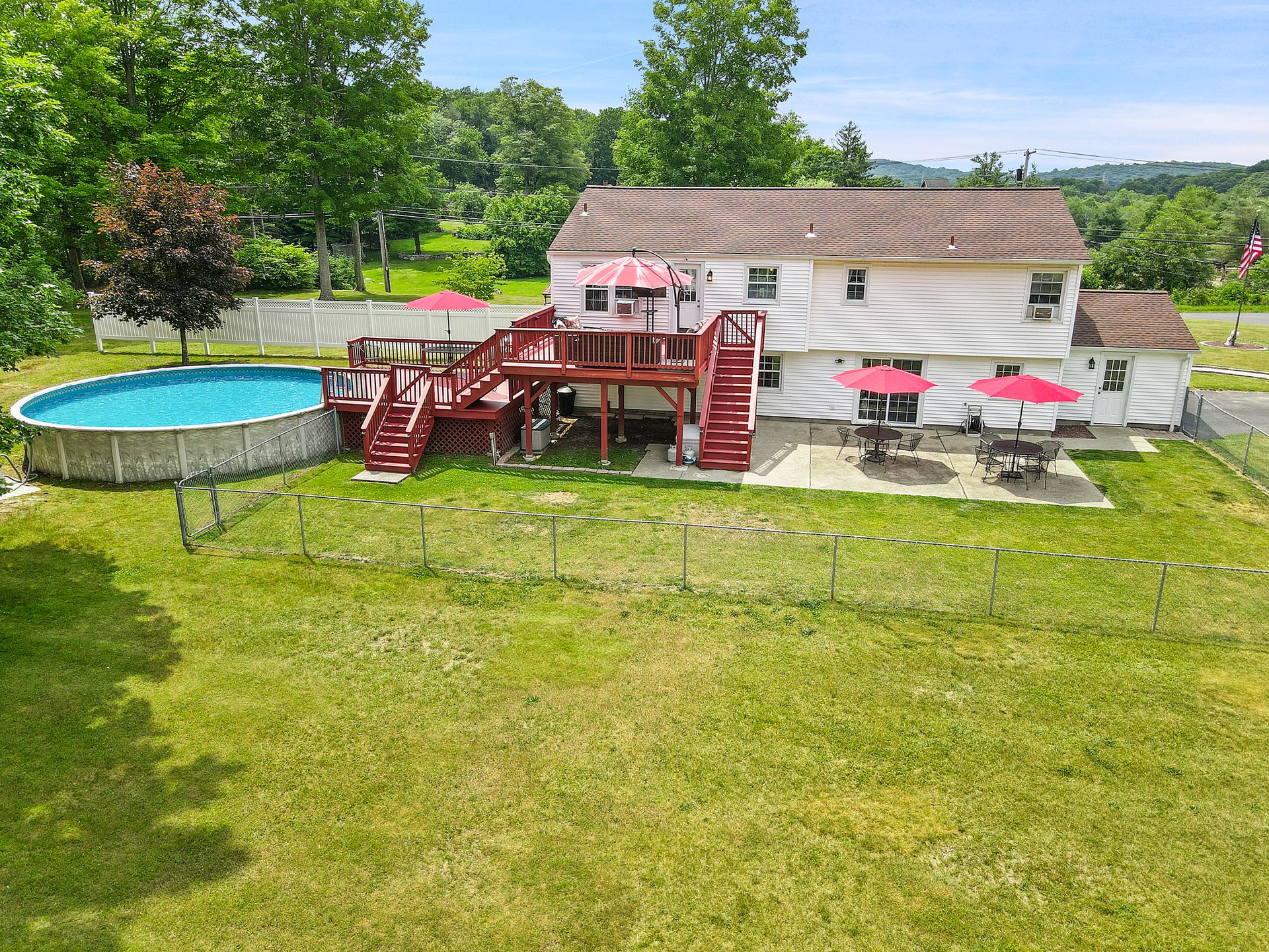 Beds: 4 Baths: 2 Living Space: 2400 Sq. Ft.