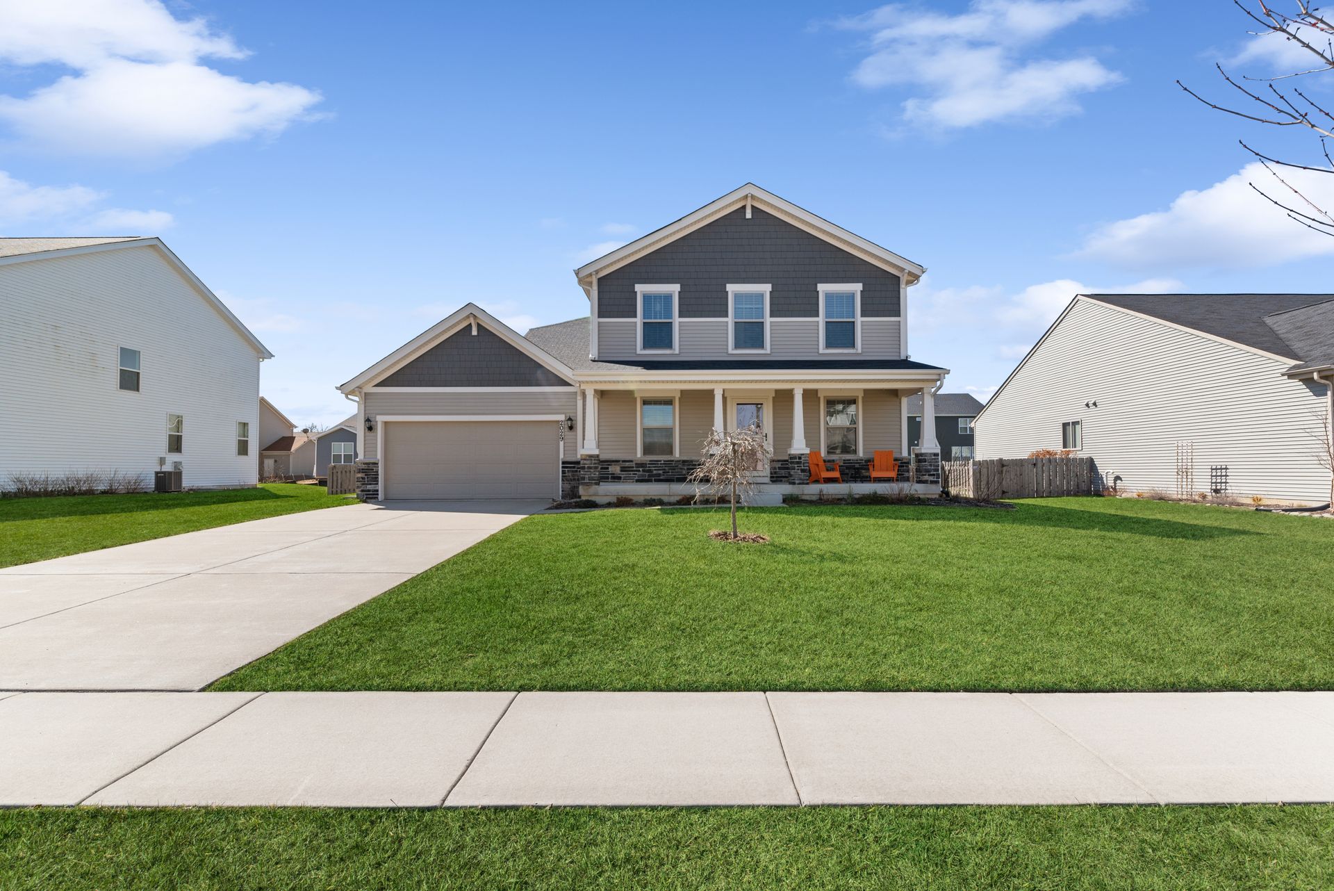 Beds: 3 Bathrooms: 2.1