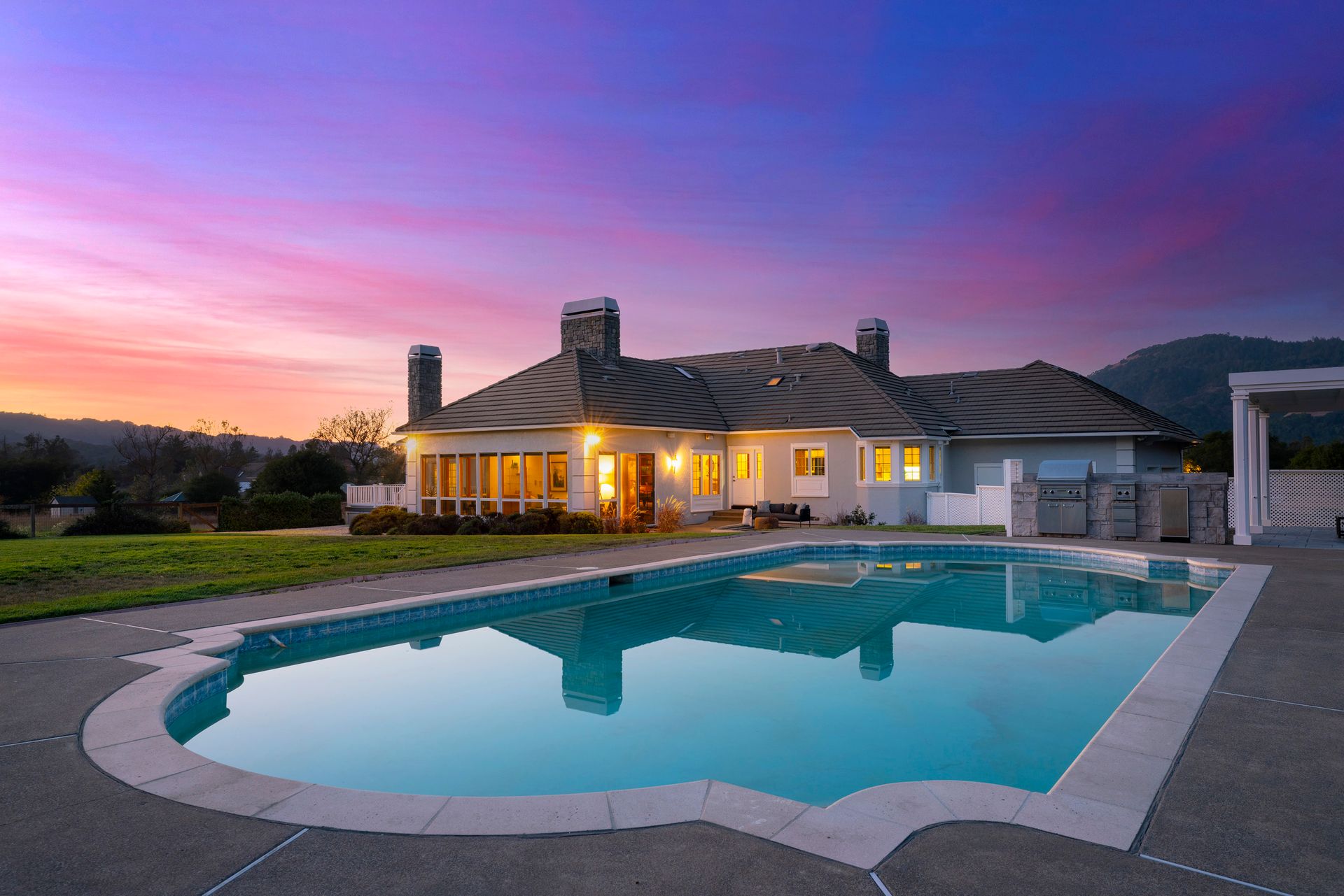Beds: 3 Baths: 3.5 Living Space: 3168 Sq. Ft.